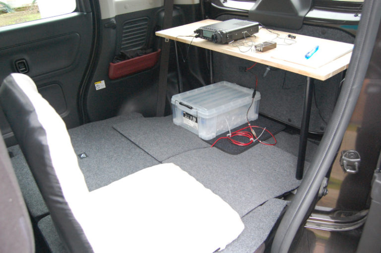 移動運用のための車内シャック（軽ワンボックス） | Active Shack
